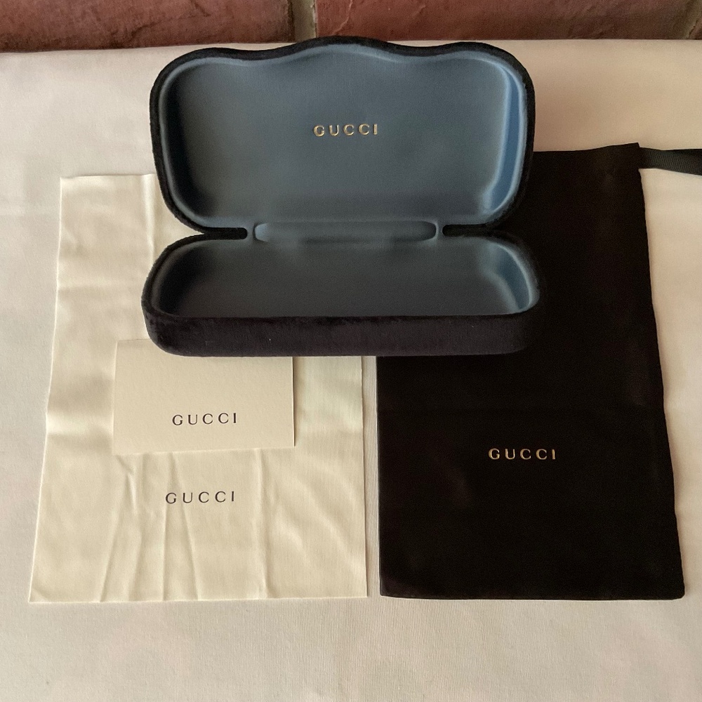 Gucci Black Velvet Clamshell Sunglasses Case New - Gem